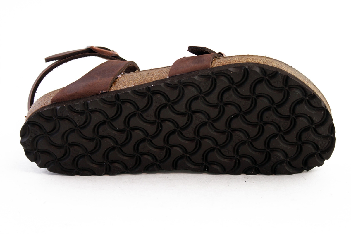 Running Shoes Vancouver - Yara Leather - Shop - The Right Shoe